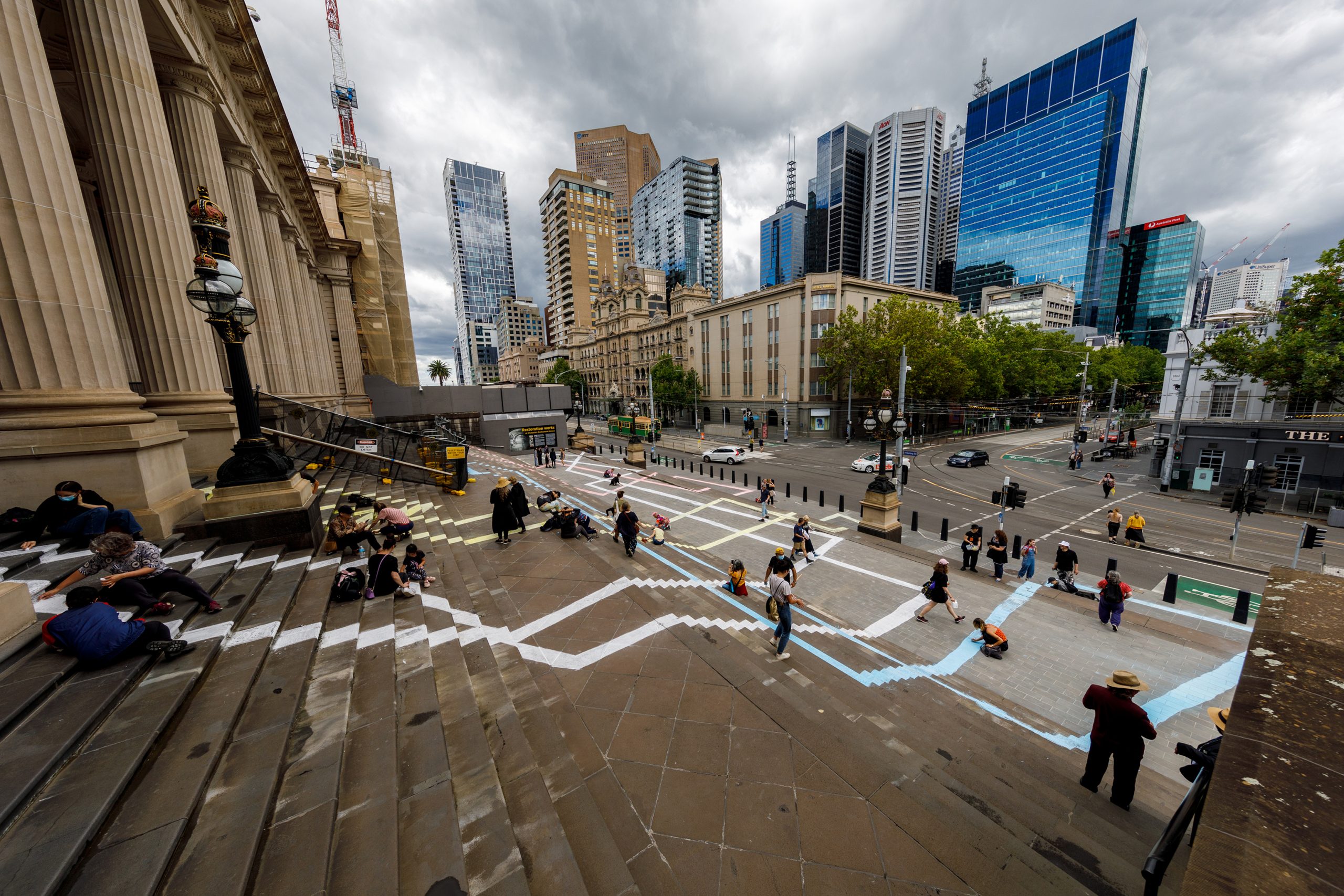 Kerrie Poliness: Parliament Steps Walking Drawing – ACCA